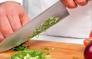 5 Kitchen Knife Safety Concerns and How to Avoid Them